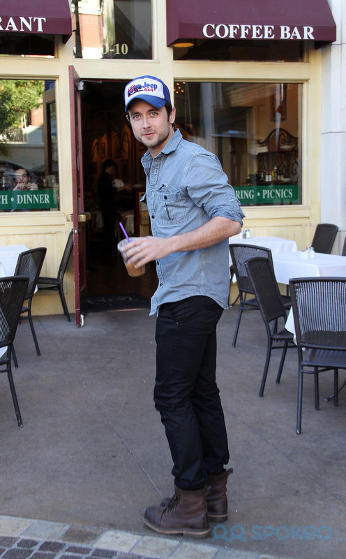 Picture of Justin Chatwin