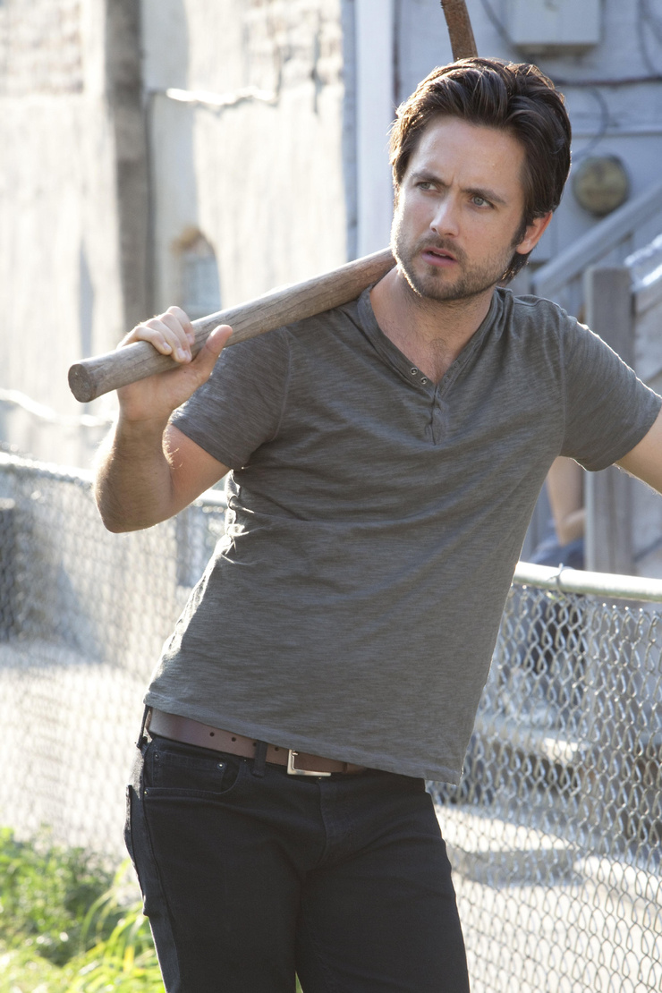 Picture of Justin Chatwin