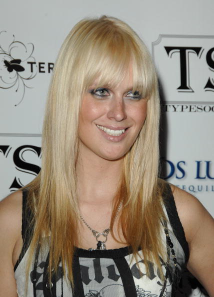 CariDee English picture