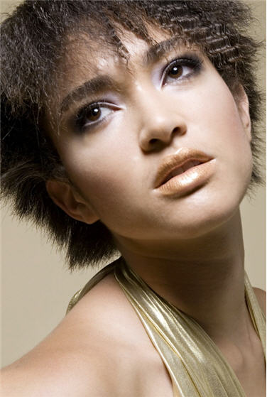 Picture of Naima Mora