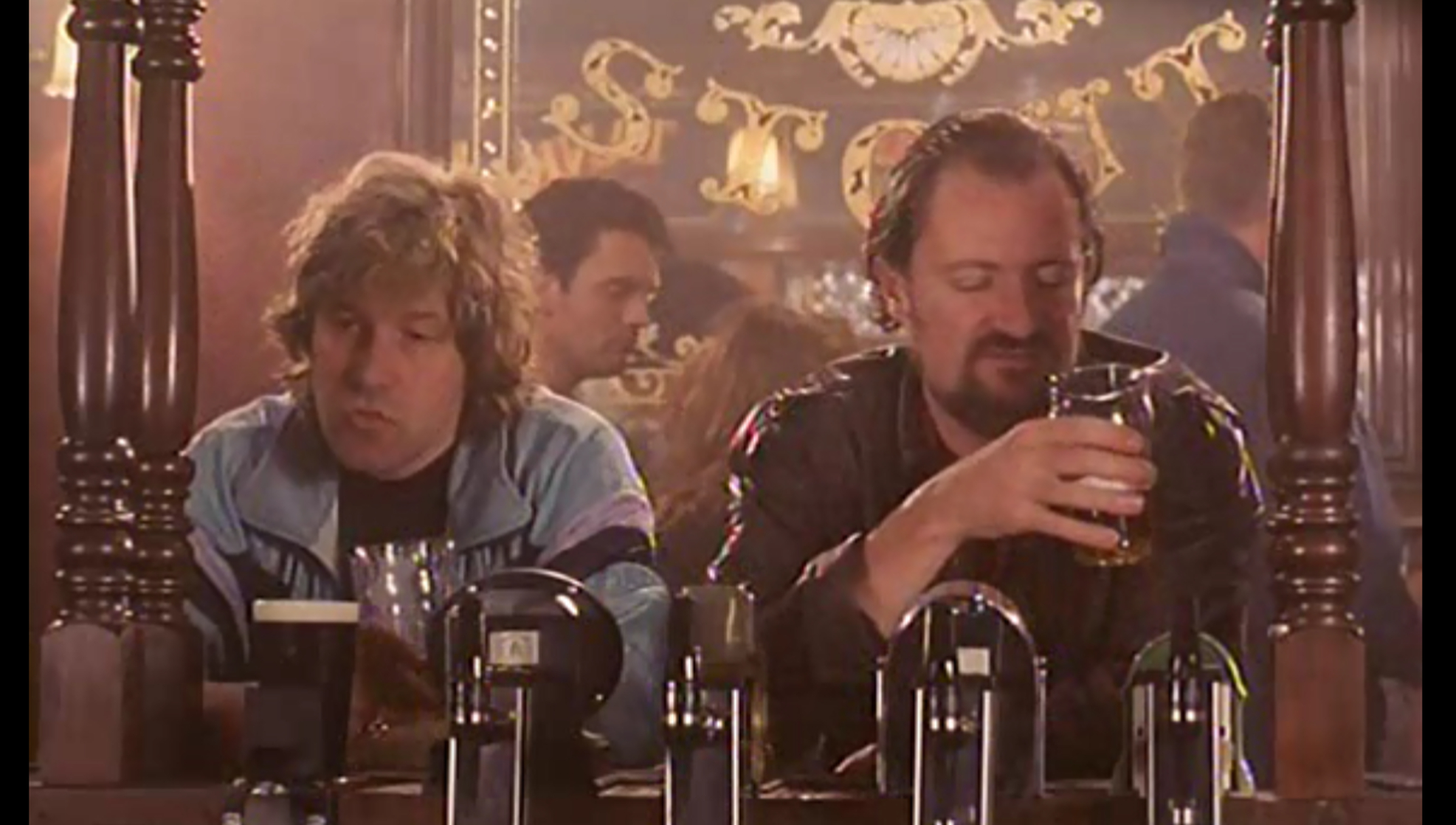 Life Is Sweet (1990) image