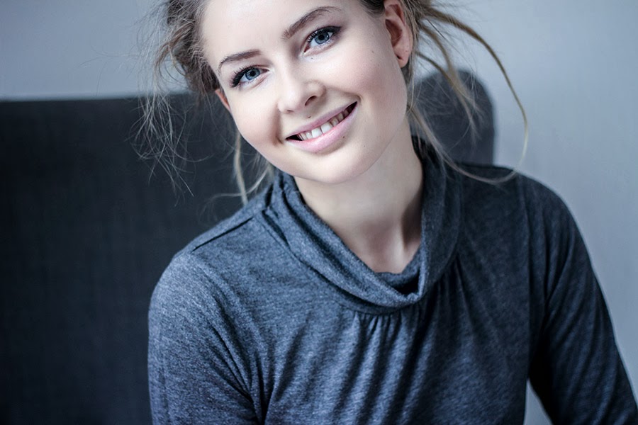 Picture of Anna April