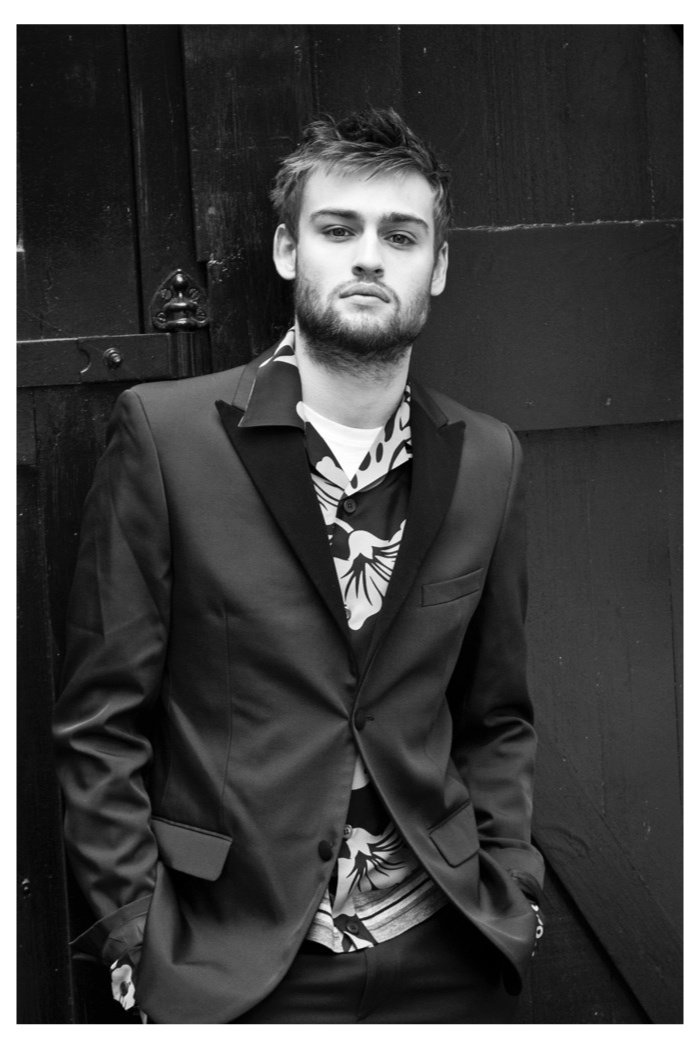 Picture of Douglas Booth
