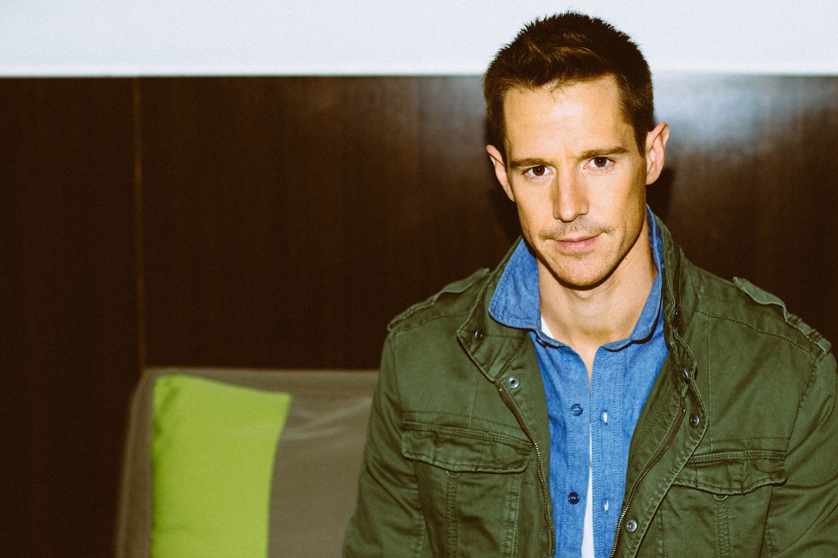 Jason Dohring image