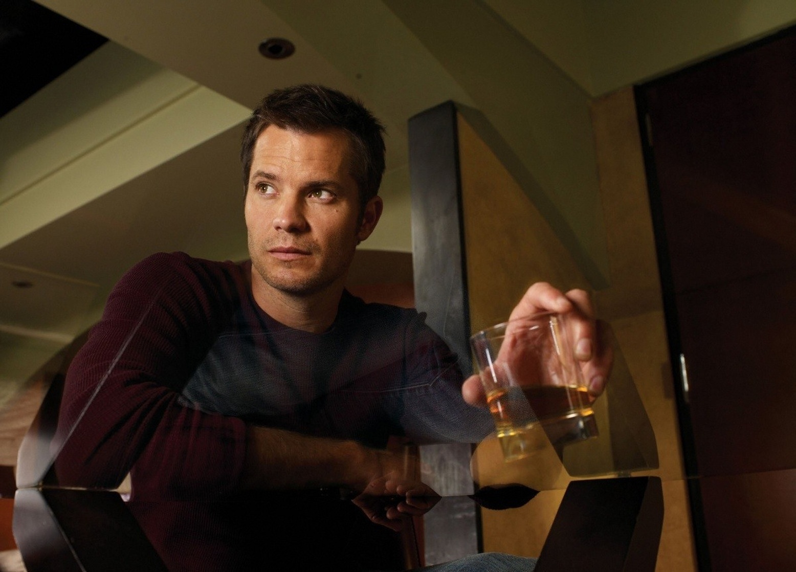 Timothy Olyphant image