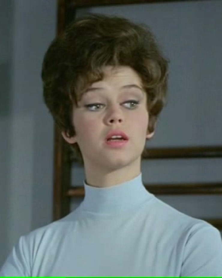 Picture of Gabrielle Drake