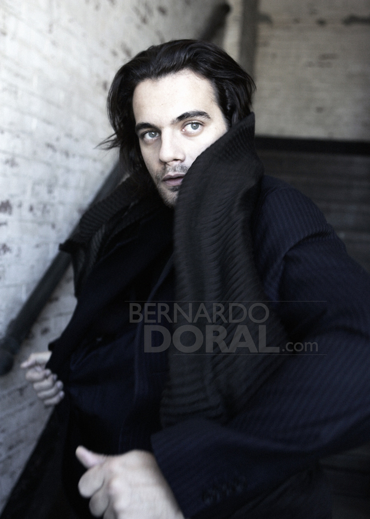 Theo Alexander image