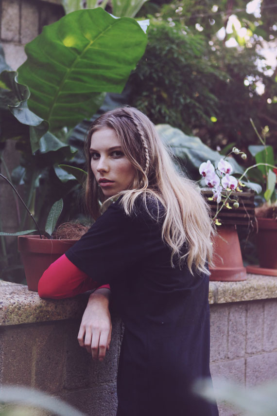Abbey O'connell picture