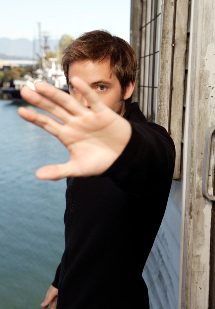 Picture of Aaron Stanford