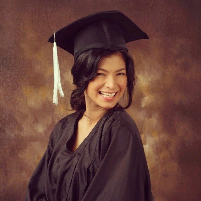 Picture of Angel Locsin