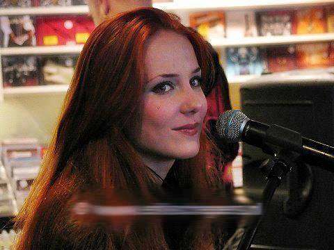 Picture of Simone Simons