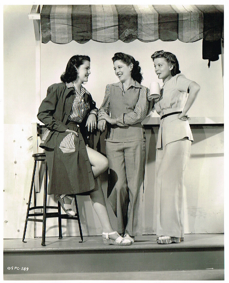 Helen Parrish, Anne Nagel, Jane Frazee