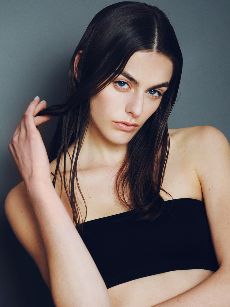 Picture of Daphne Simons