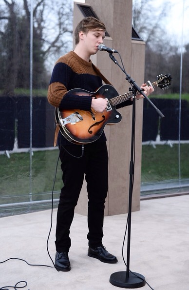 George Ezra image