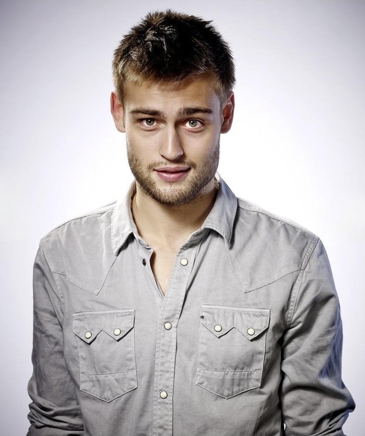 Picture of Douglas Booth