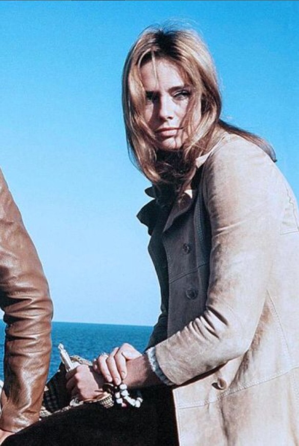 Picture of Eva Renzi