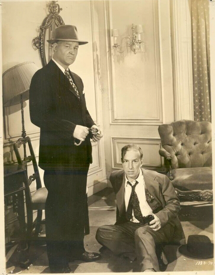 Tom Tully, Lloyd Nolan