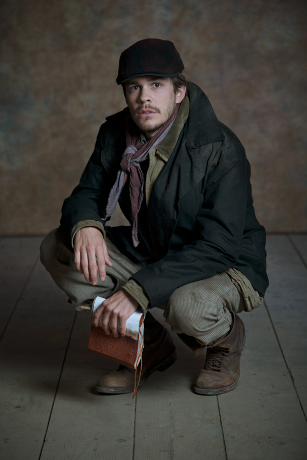 Johnny Simmons image