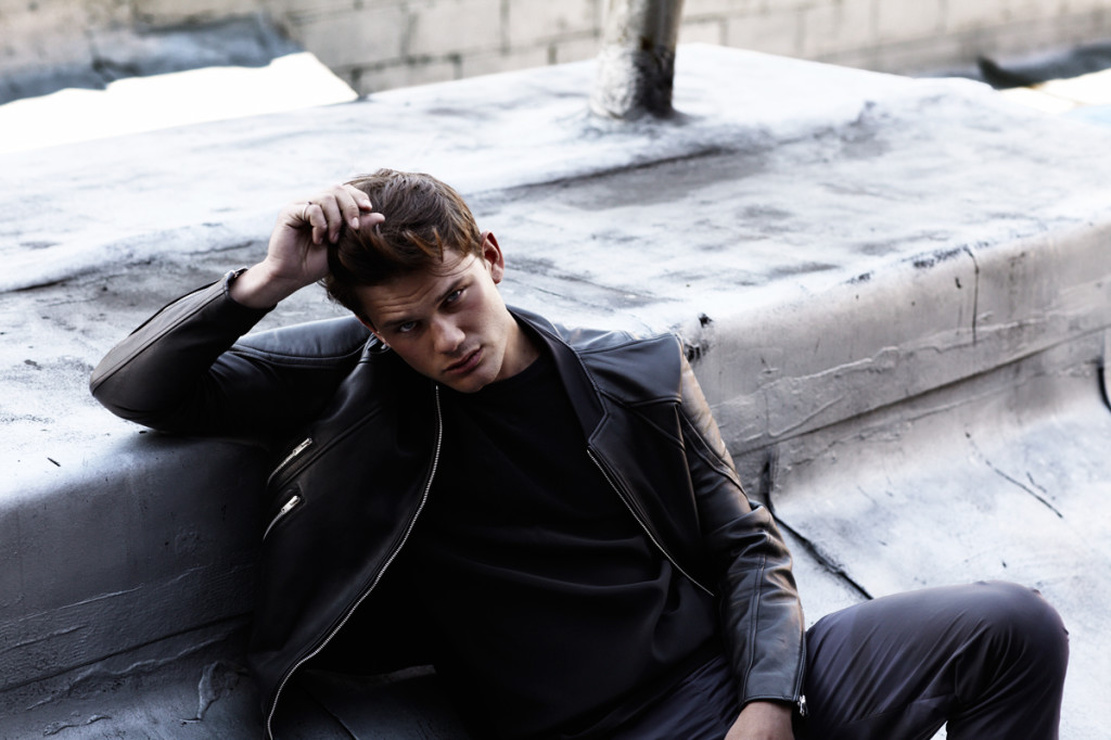 Picture of Jeremy Irvine