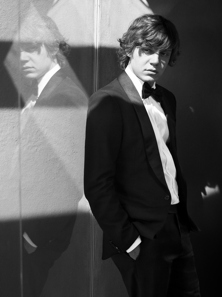 Image of Evan Peters