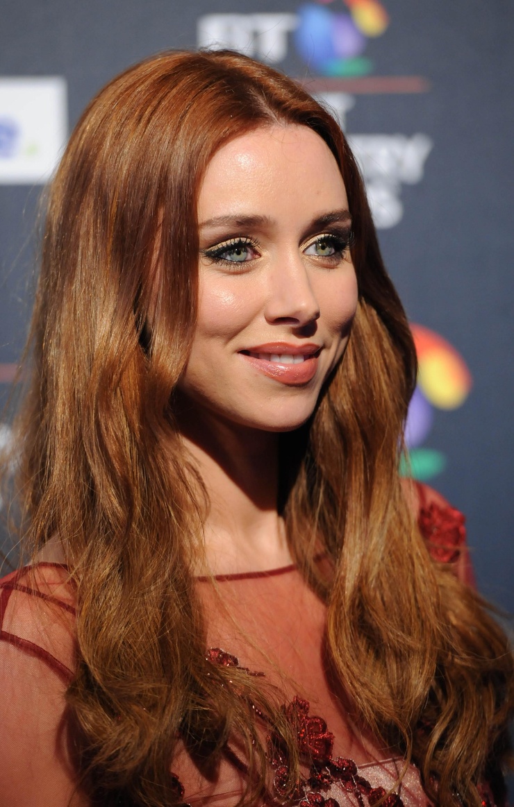 Picture of Una Healy