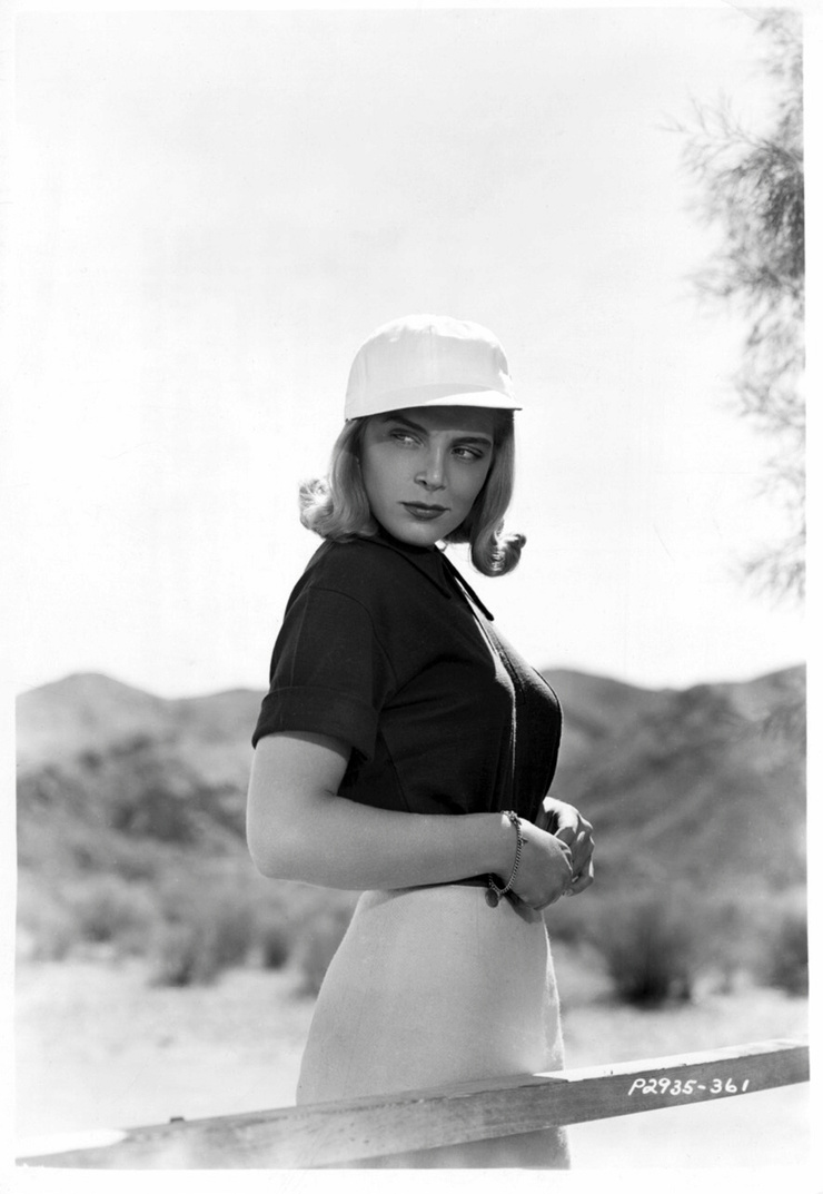 Picture of Lizabeth Scott