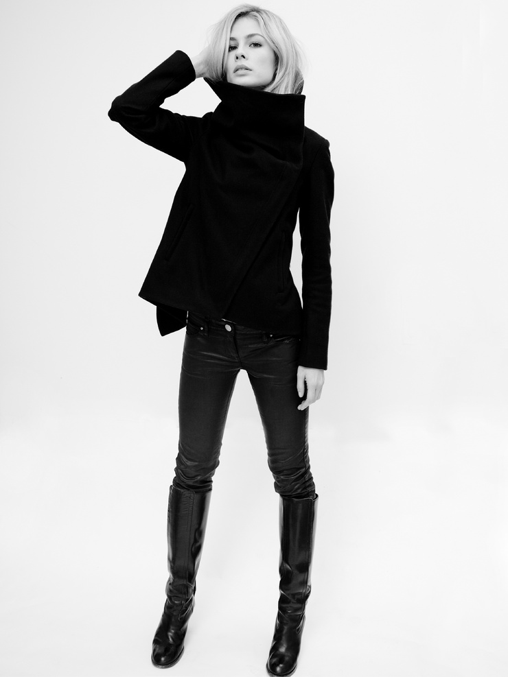 Caitlin Manley picture