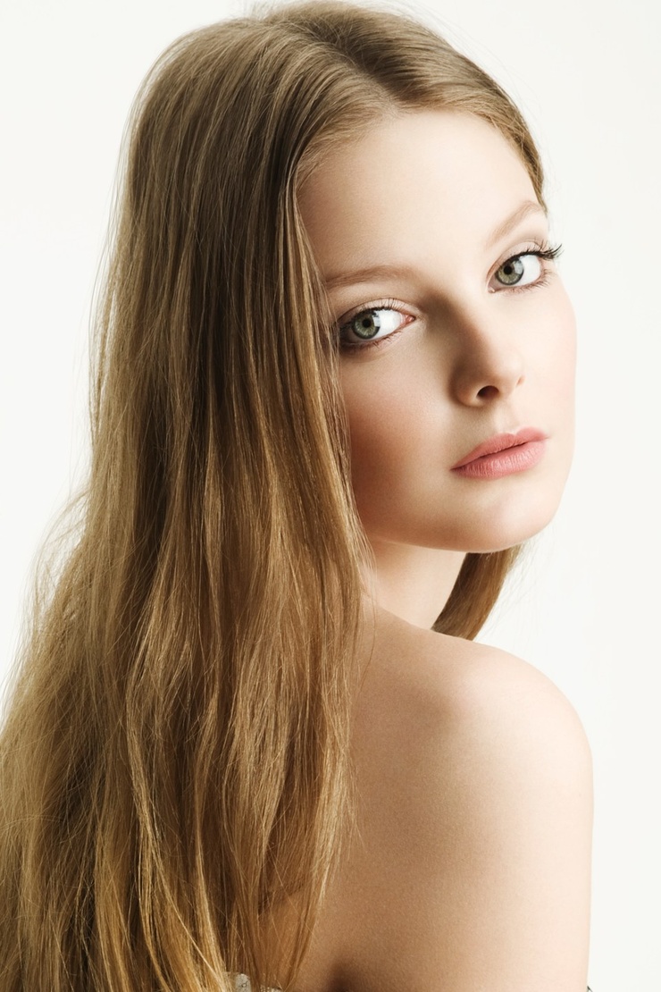 Picture of Eniko Mihalik