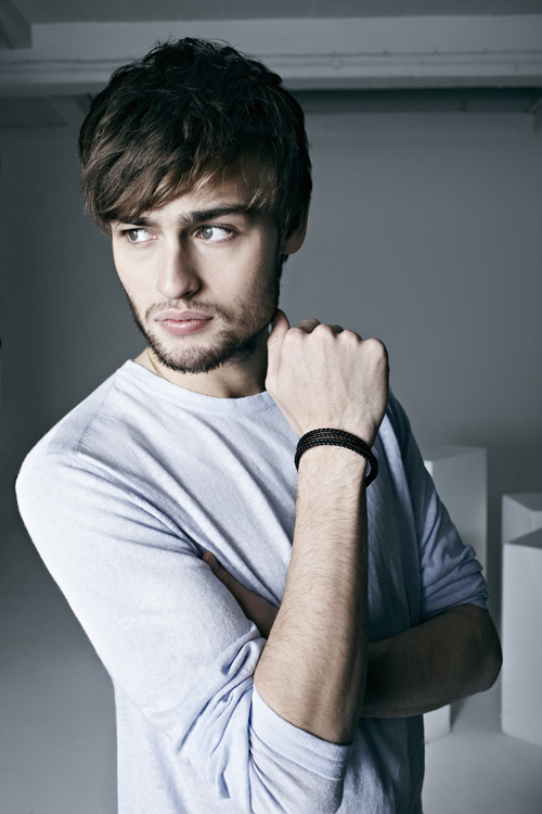 Picture of Douglas Booth