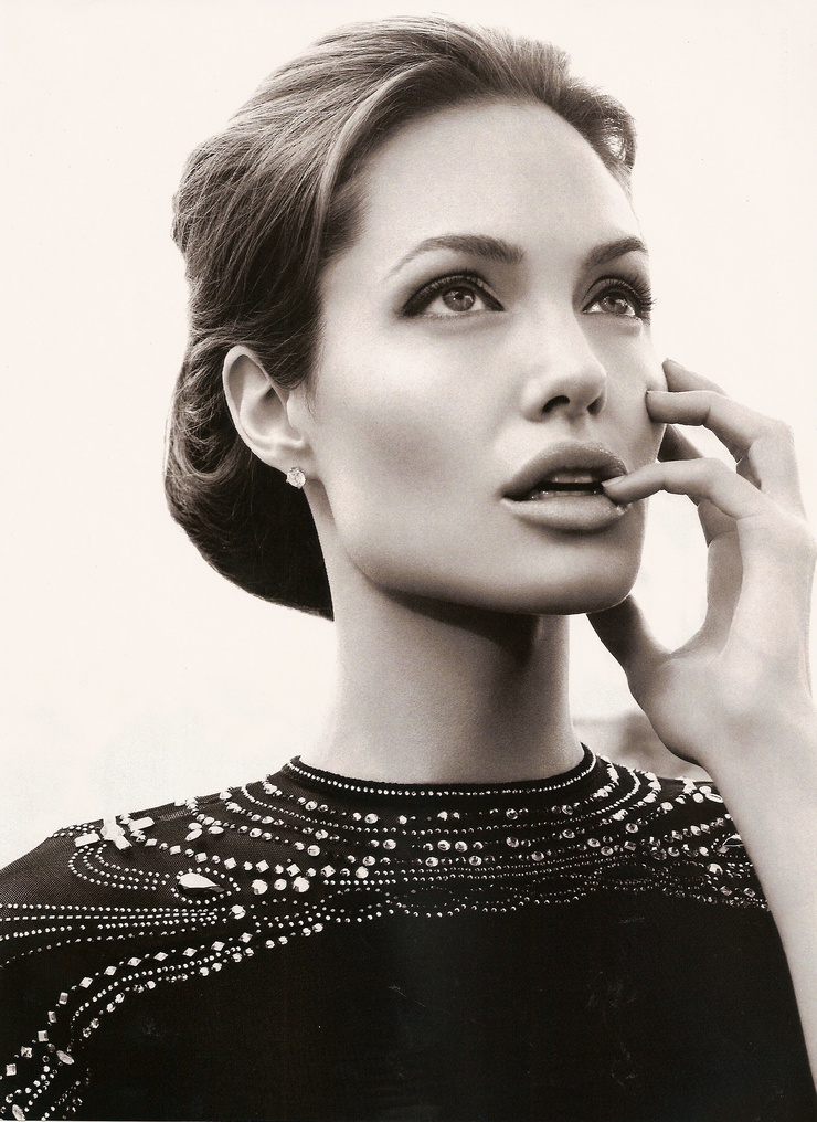 Picture of Angelina Jolie