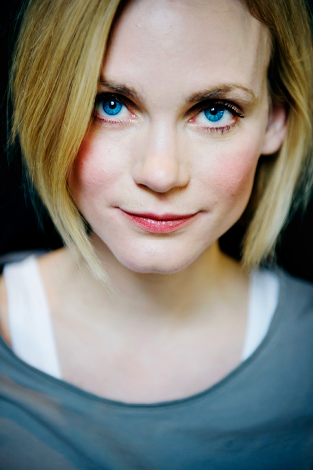Liv Mjönes image