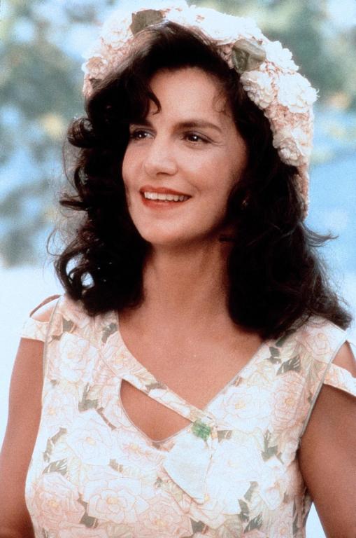 Picture of Mercedes Ruehl