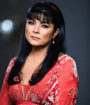 Victoria Ruffo image