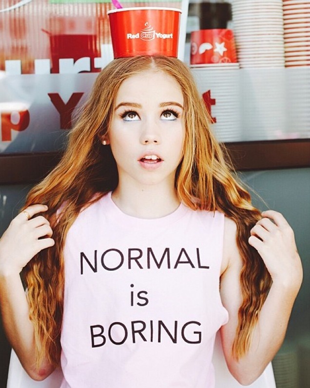 Picture of Lexee Smith