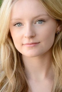 Emma Grabinsky image