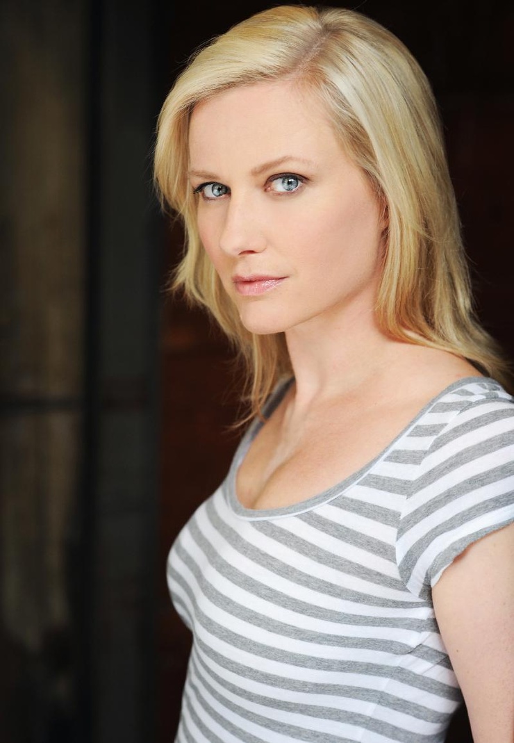 Picture of Emily Holmes