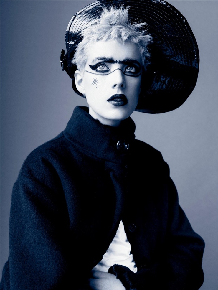 Picture of Agyness Deyn