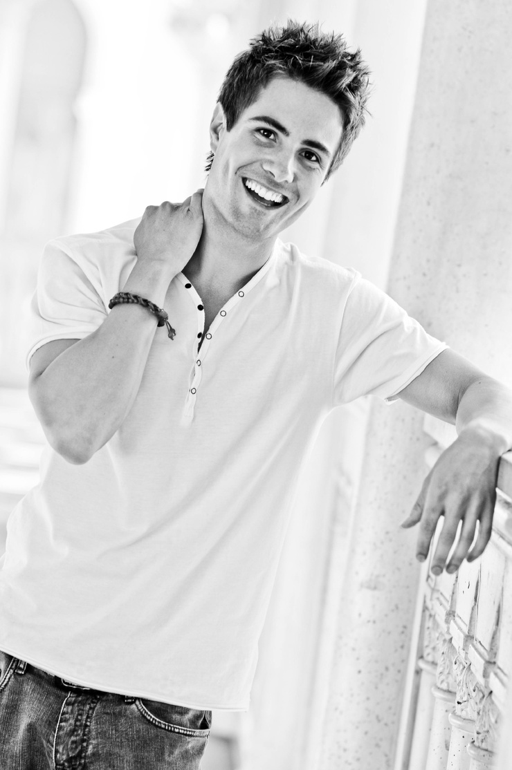 Paul Vandervort image