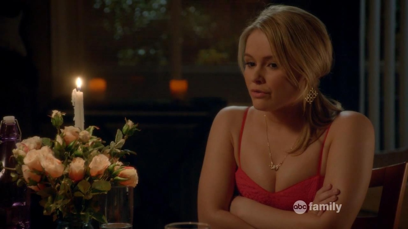 Picture of Cassi Thomson