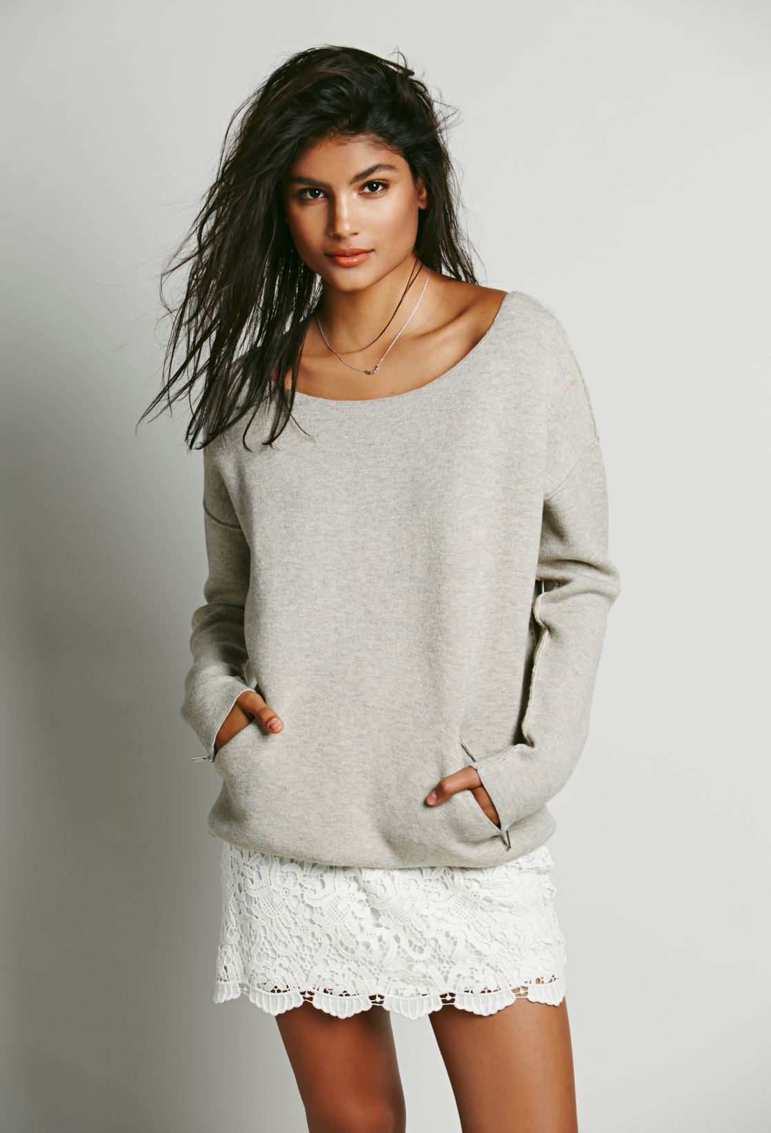 Carolinne Prates image