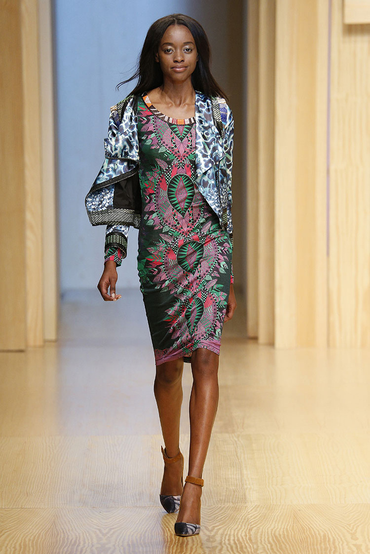 Image of Anne Barreto