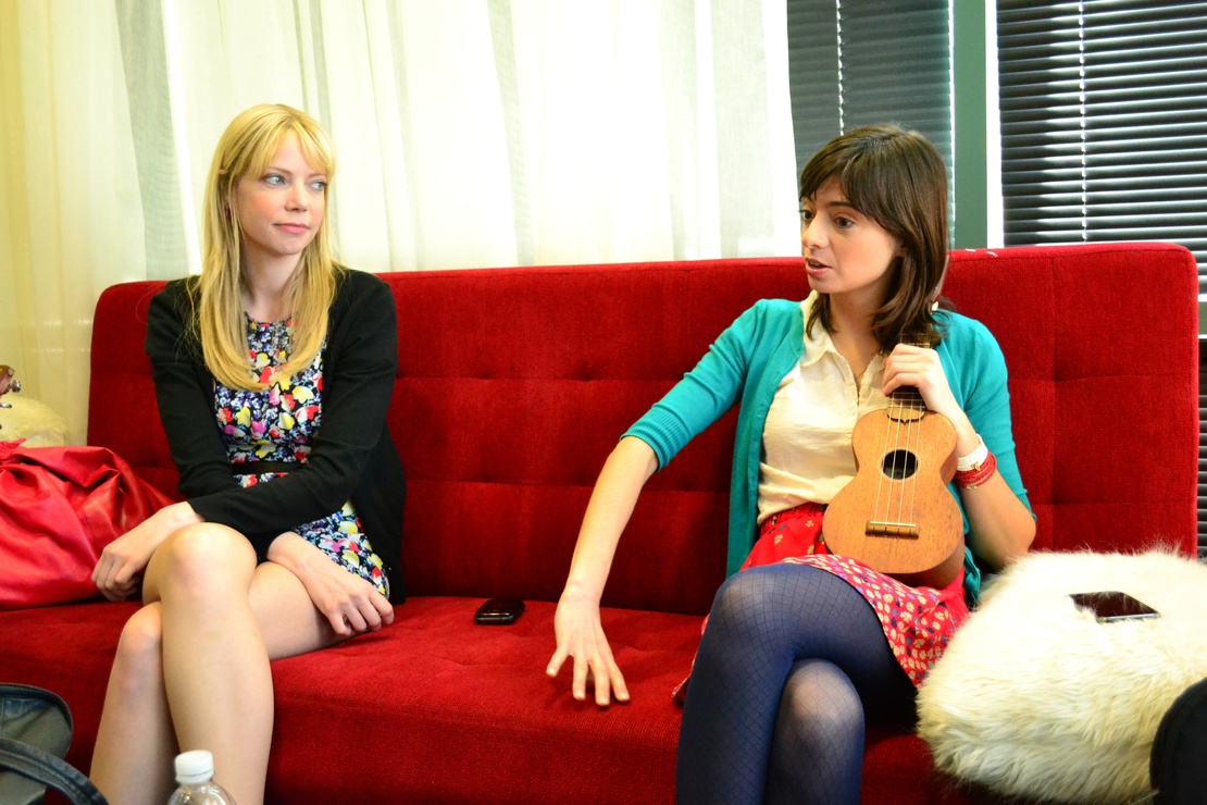 Riki Lindhome And Kate Micucci