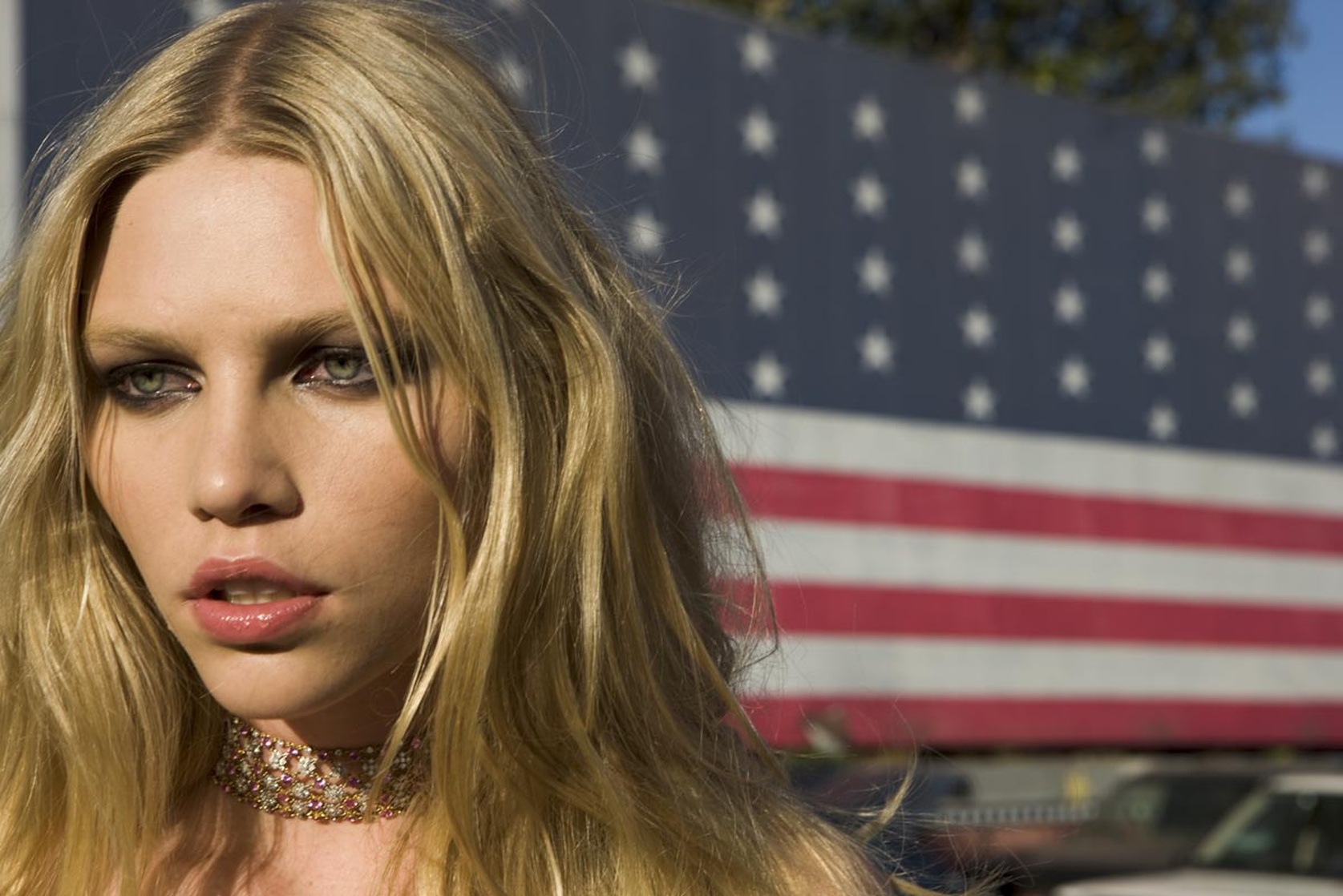 Aline Weber image