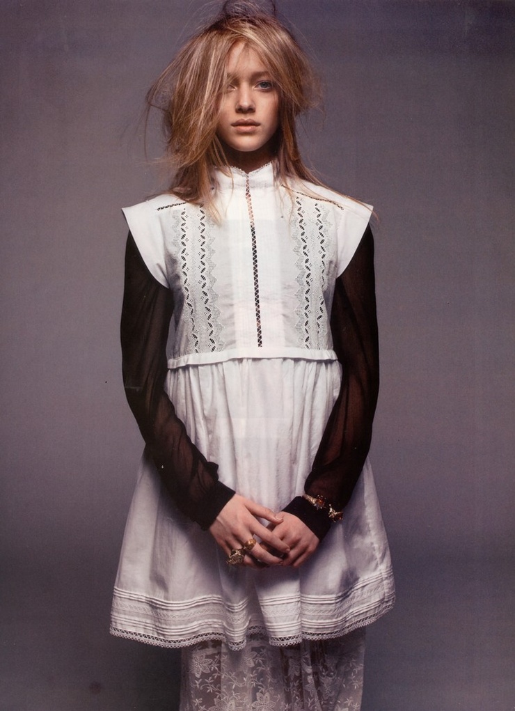 Zippora Seven picture