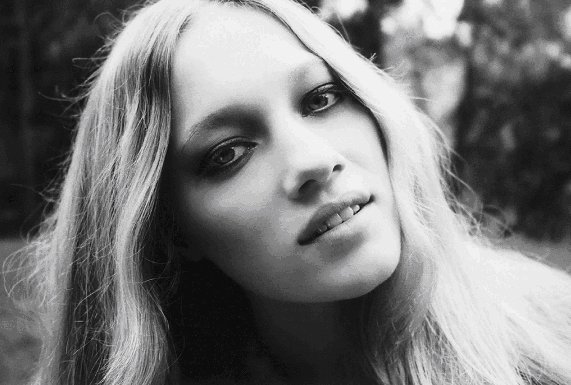 Picture of Zippora Seven