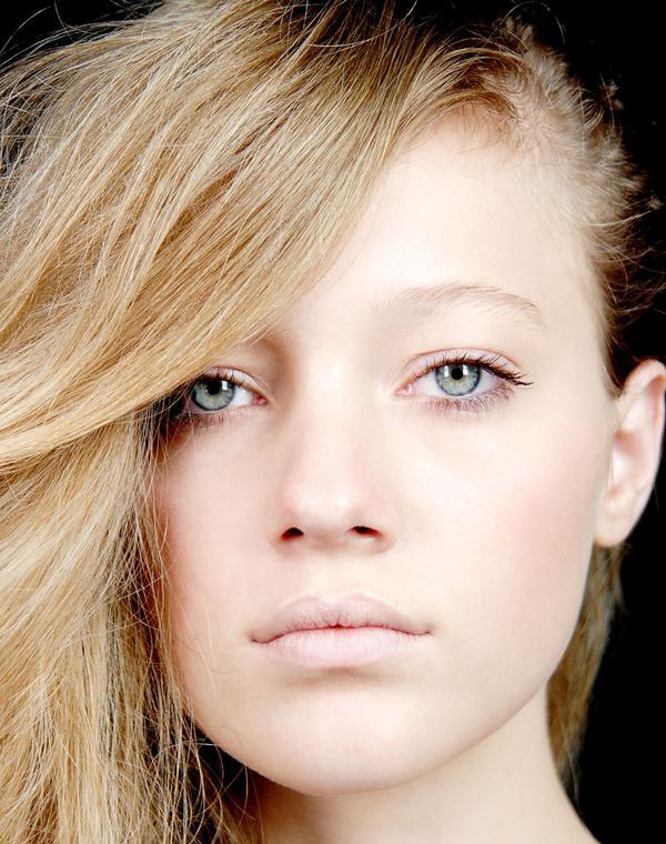 Picture of Zippora Seven