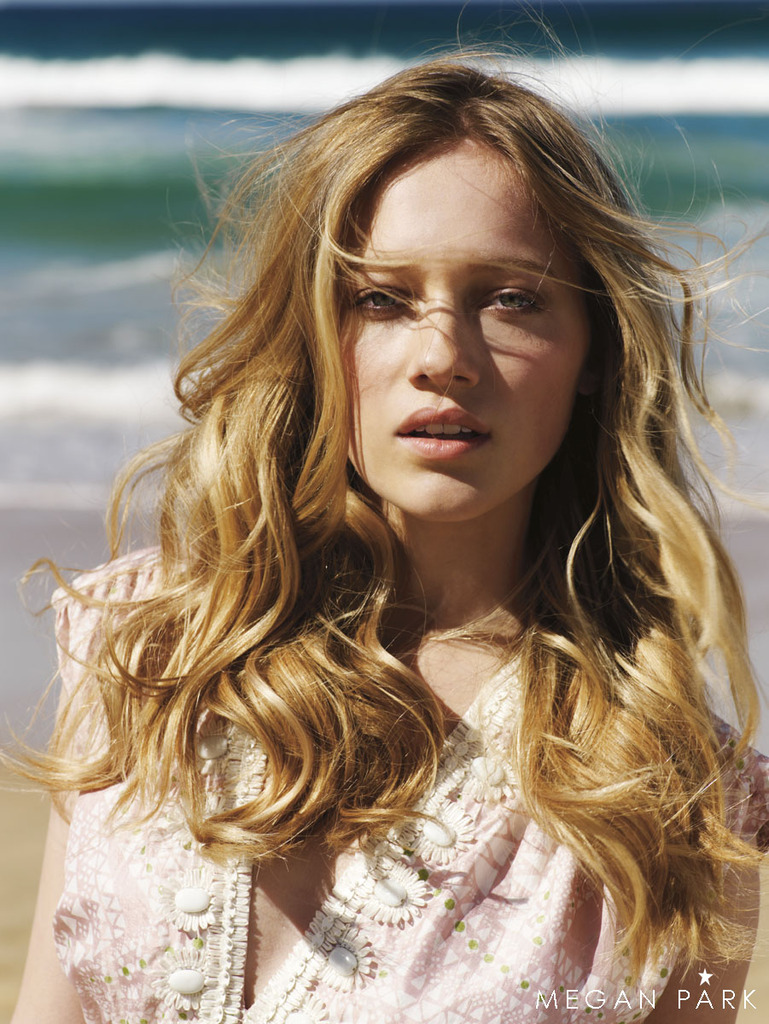 Picture of Zippora Seven