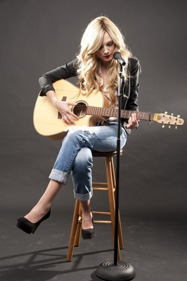 Hunter Elizabeth picture