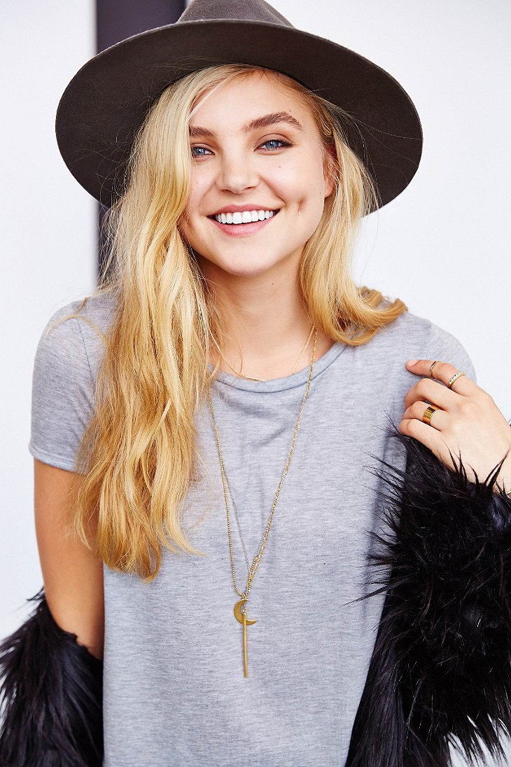 Rachel Hilbert picture