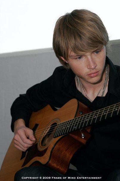Sterling Knight picture